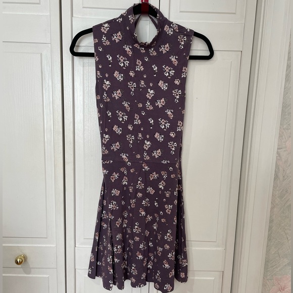 Garage | Dresses | Garage Floral Skater Dress With Open Back Detailing ...